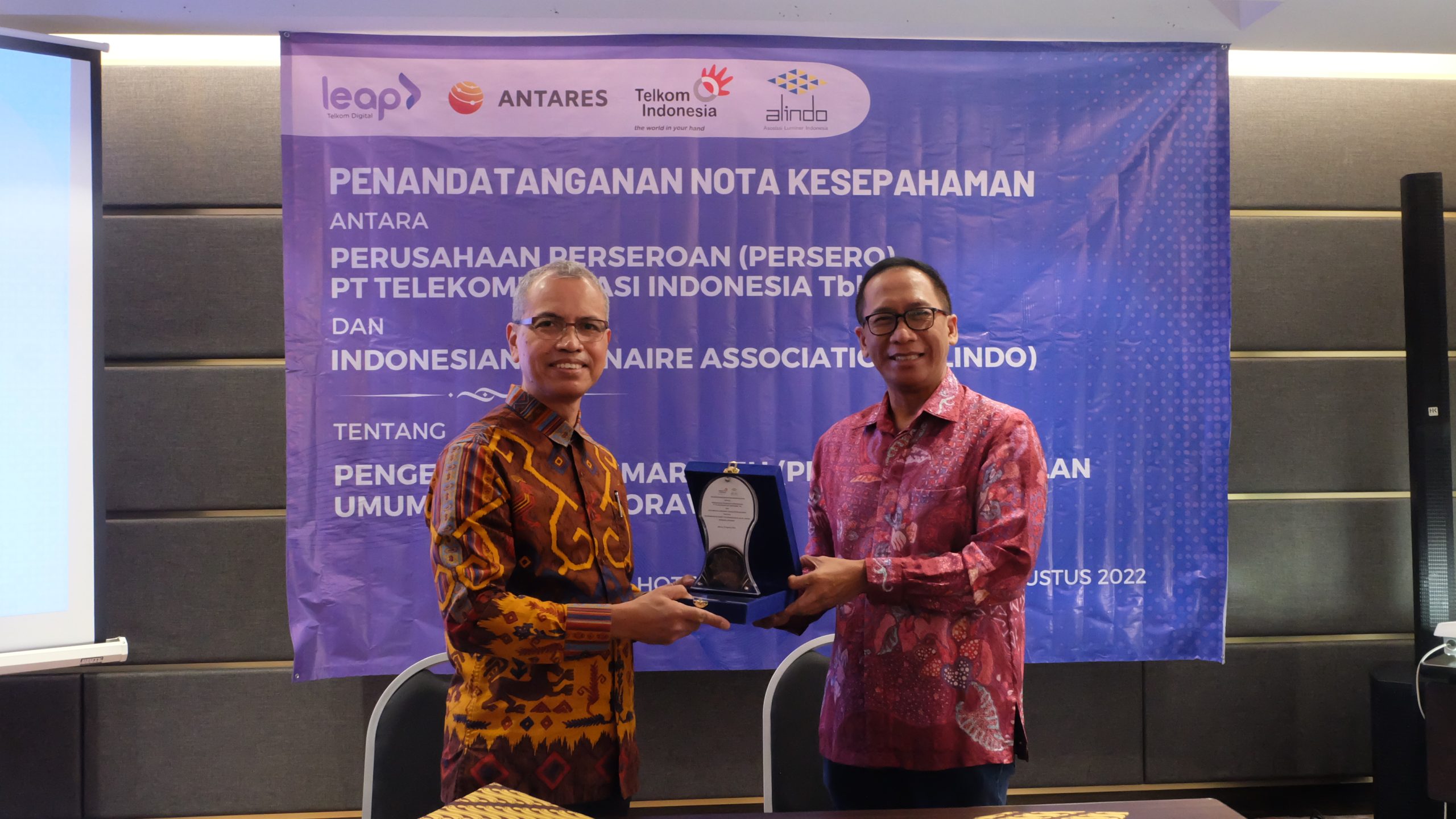 Telkom dan ALINDO Kembangkan Smart PJU Berbasis LoRaWAN di Indonesia - Trendtech Indonesia