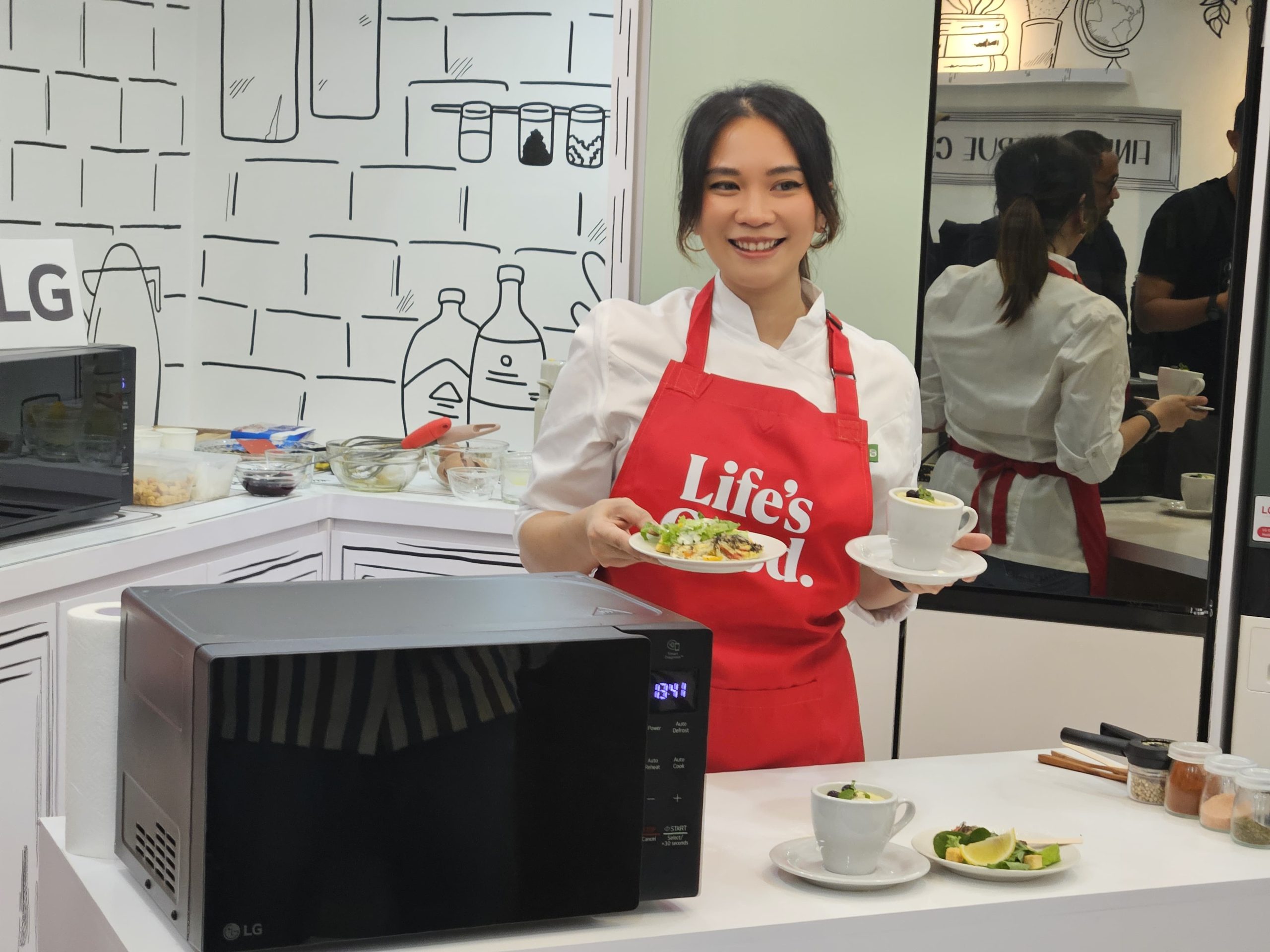 LG NeoChef Slim, Microwave dengan Fitur Child Lock - Trendtech Indonesia