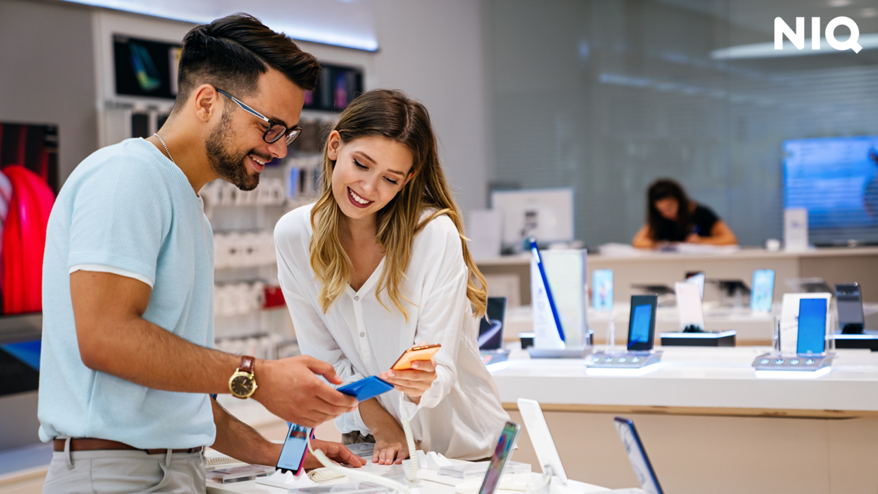 Pasar Smartphone Indonesia Tumbuh 3,8% di Paruh Pertama 2024 - Trendtech Indonesia